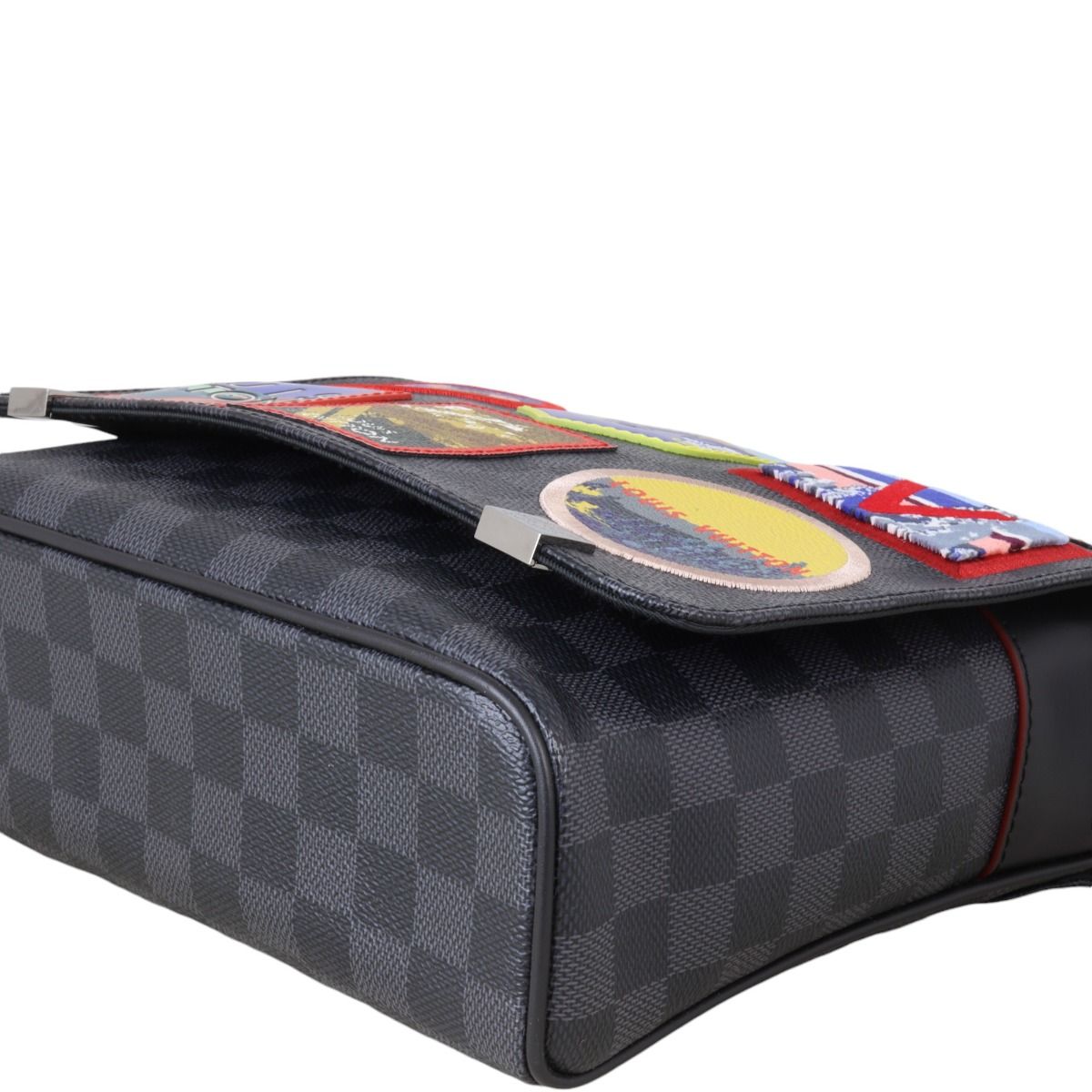 Louis Vuitton District PM Damier Graphite Alps Louis Vuitton District PM Damier Graphite Alps